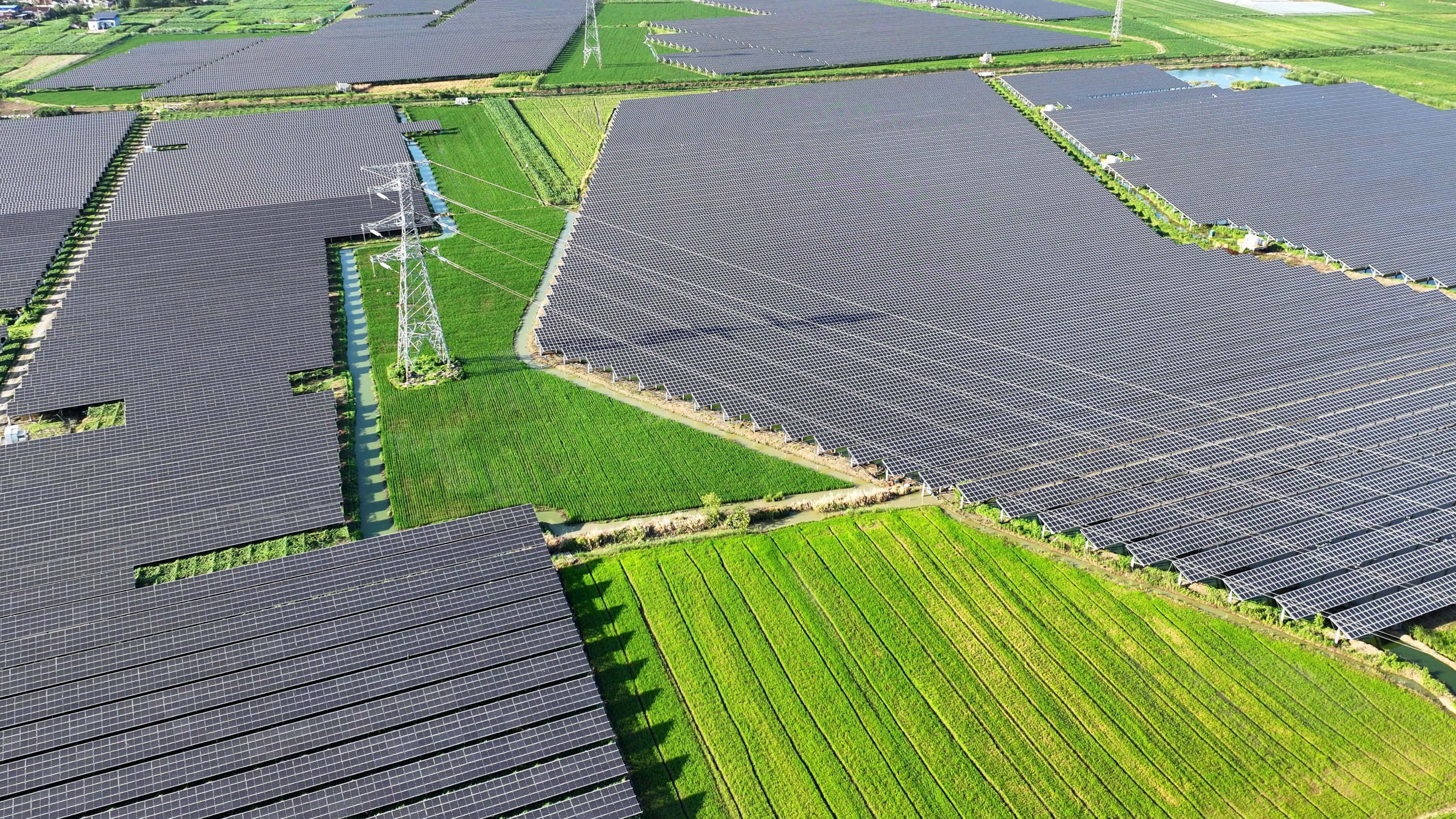 EU-China Relations: Bound by Clean Tech or Divided by It? | Heinrich ...