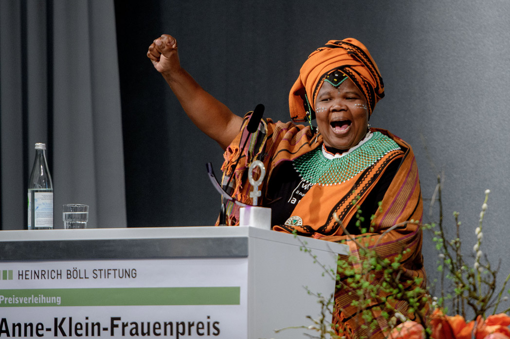 Anne Klein Women's Award 2017 to Nomarussia Bonase | Heinrich Böll Stiftung